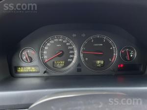 Dzeltens Volvo S60 2002 Rēzekne, ar dzinēja tilpumu 2.40 L un nobraukumu 550 tūkst. km par 1250 €, foto 9 vietnē AUTOMOTO.COM.LV