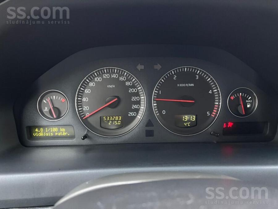 Dzeltens Volvo S60 2002 Rēzekne, ar dzinēja tilpumu 2.40 L un nobraukumu 550 tūkst. km par 1250 €, foto 9 vietnē AUTOMOTO.COM.LV