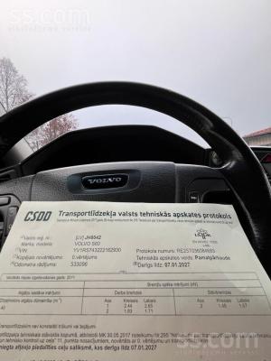 Dzeltens Volvo S60 2002 Rēzekne, ar dzinēja tilpumu 2.40 L un nobraukumu 550 tūkst. km par 1250 €, foto 10 vietnē AUTOMOTO.COM.LV