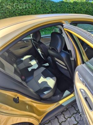 Dzeltens Volvo S60 2002 Talsi, ar dzinēja tilpumu 2.40 L un nobraukumu 348 tūkst. km par 2100 €, foto 7 vietnē AUTOMOTO.COM.LV