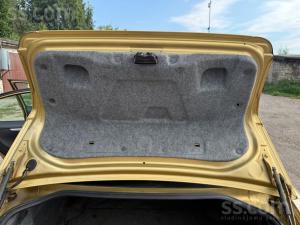 Yellow Volvo S60 2002 in Riga, with an engine capacity of 2.40 L and mileage of 409 thousand km for 1500 €, photo 7 on AUTOMOTO.COM.LV