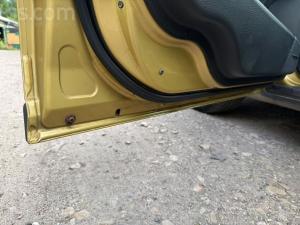 Yellow Volvo S60 2002 in Riga, with an engine capacity of 2.40 L and mileage of 409 thousand km for 1500 €, photo 10 on AUTOMOTO.COM.LV