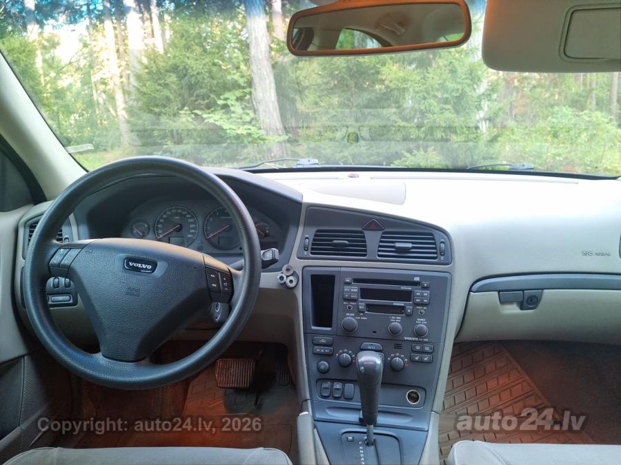 Желтый Вольво С60 2002 в Таллин, объемом двигателя 2.40 л и пробегом 288 тыс. км за 1600 €, фото 17 на AUTOMOTO.COM.LV