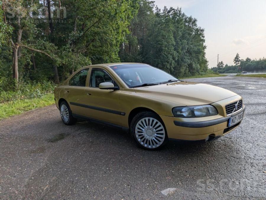 Dzeltens Volvo S60 2004 Jēkabpils, ar dzinēja tilpumu 2.40 L un nobraukumu 373 tūkst. km par 1200 €, foto 4 vietnē AUTOMOTO.COM.LV