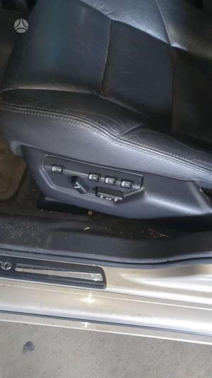 Dzeltens Volvo S60 2005 Viļņa, ar dzinēja tilpumu 2.40 L un nobraukumu 287 tūkst. km par 1600 €, foto 17 vietnē AUTOMOTO.COM.LV