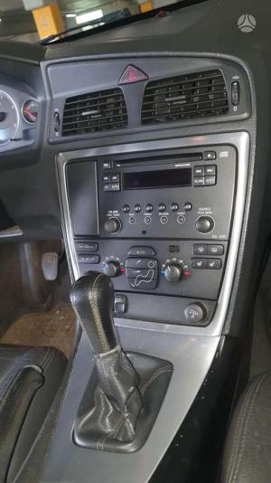 Dzeltens Volvo S60 2005 Viļņa, ar dzinēja tilpumu 2.40 L un nobraukumu 287 tūkst. km par 1600 €, foto 18 vietnē AUTOMOTO.COM.LV