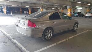 Dzeltens Volvo S60 2005 Viļņa, ar dzinēja tilpumu 2.40 L un nobraukumu 287 tūkst. km par 1600 €, foto 25 vietnē AUTOMOTO.COM.LV