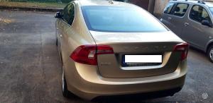 Dzeltens Volvo S60 2011 Klaipėda, ar dzinēja tilpumu 1.60 L un nobraukumu 232 tūkst. km par 3000 €, foto 4 vietnē AUTOMOTO.COM.LV