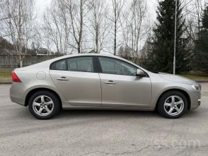 Dzeltens Volvo S60 2015 Rīga, ar dzinēja tilpumu 1.90 L un nobraukumu 223 tūkst. km par 6500 €, foto 7 vietnē AUTOMOTO.COM.LV