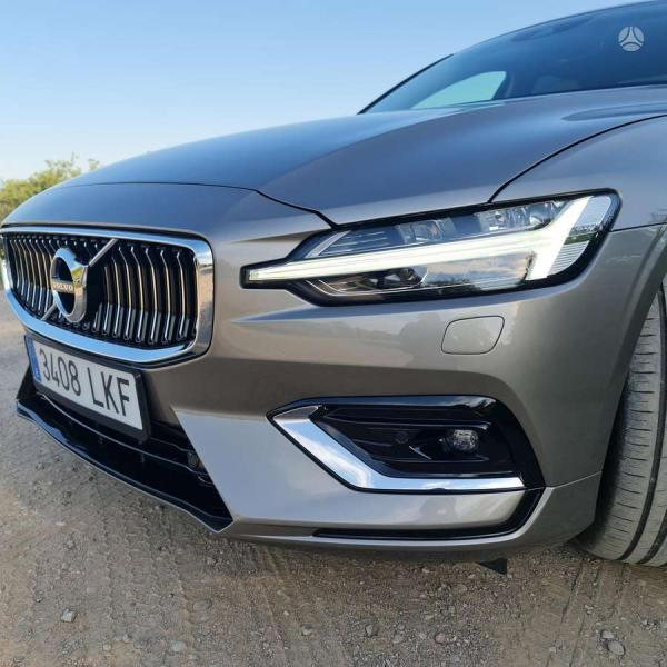 Dzeltens Volvo S60 2020 Tauragė, ar dzinēja tilpumu 1.97 L un nobraukumu 128 tūkst. km par 20500 €, foto 1 vietnē AUTOMOTO.COM.LV