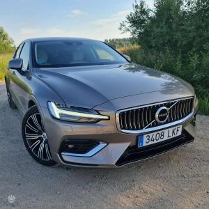 Yellow Volvo S60 2020 in Taurage, with an engine capacity of 1.97 L and mileage of 128 thousand km for 20500 €, photo 6 on AUTOMOTO.COM.LV