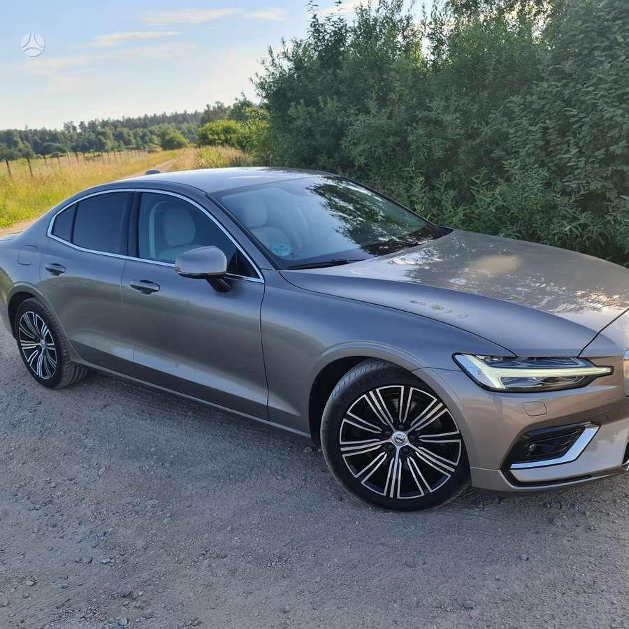 Yellow Volvo S60 2020 in Taurage, with an engine capacity of 1.97 L and mileage of 128 thousand km for 20500 €, photo 7 on AUTOMOTO.COM.LV