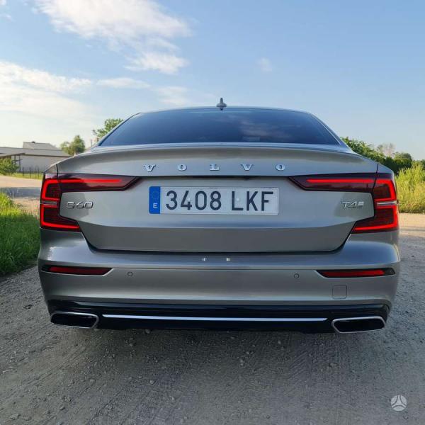 Dzeltens Volvo S60 2020 Tauragė, ar dzinēja tilpumu 1.97 L un nobraukumu 128 tūkst. km par 20500 €, foto 8 vietnē AUTOMOTO.COM.LV