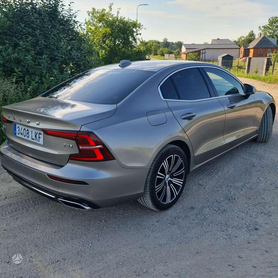 Yellow Volvo S60 2020 in Taurage, with an engine capacity of 1.97 L and mileage of 128 thousand km for 20500 €, photo 10 on AUTOMOTO.COM.LV