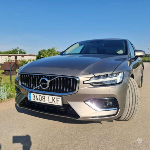 Dzeltens Volvo S60 2020 Tauragė, ar dzinēja tilpumu 1.97 L un nobraukumu 128 tūkst. km par 20500 €, foto 10 vietnē AUTOMOTO.COM.LV