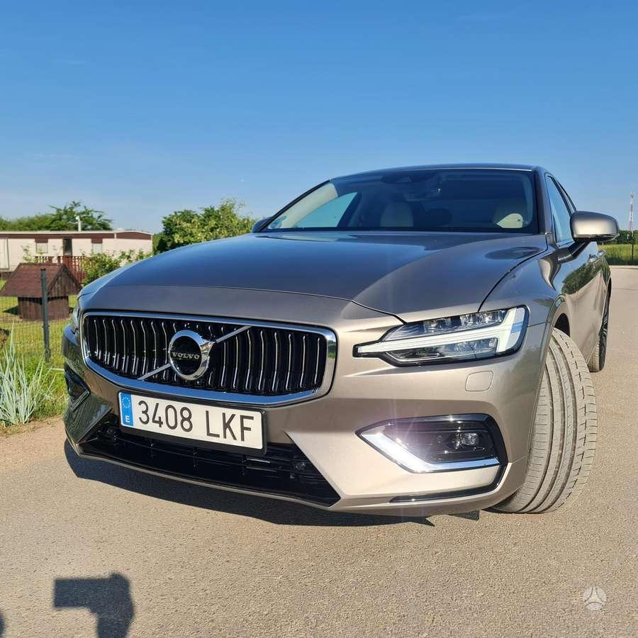 Yellow Volvo S60 2020 in Taurage, with an engine capacity of 1.97 L and mileage of 128 thousand km for 20500 €, photo 11 on AUTOMOTO.COM.LV
