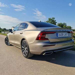 Yellow Volvo S60 2020 in Taurage, with an engine capacity of 1.97 L and mileage of 128 thousand km for 20500 €, photo 12 on AUTOMOTO.COM.LV