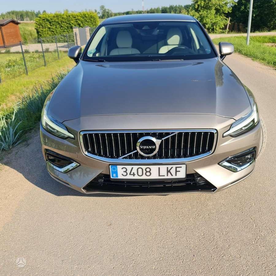 Yellow Volvo S60 2020 in Taurage, with an engine capacity of 1.97 L and mileage of 128 thousand km for 20500 €, photo 14 on AUTOMOTO.COM.LV