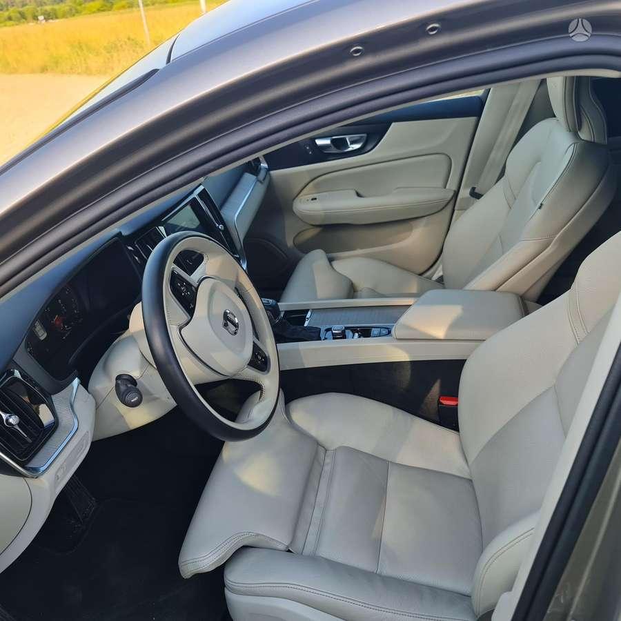 Yellow Volvo S60 2020 in Taurage, with an engine capacity of 1.97 L and mileage of 128 thousand km for 20500 €, photo 19 on AUTOMOTO.COM.LV