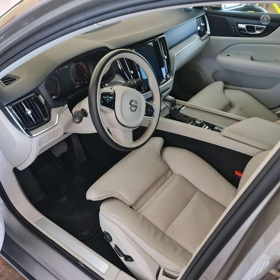 Yellow Volvo S60 2020 in Taurage, with an engine capacity of 1.97 L and mileage of 128 thousand km for 20500 €, photo 28 on AUTOMOTO.COM.LV