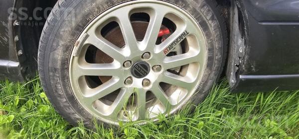 Melns Volvo S70 1997 Madona, ar dzinēja tilpumu 2.30 L un nobraukumu 319 tūkst. km par 550 €, foto 6 vietnē AUTOMOTO.COM.LV