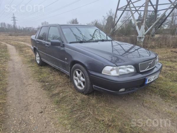Melns Volvo S70 1998 Daugavpils, ar dzinēja tilpumu 2.50 L un nobraukumu 385 tūkst. km par 1150 €, foto 2 vietnē AUTOMOTO.COM.LV