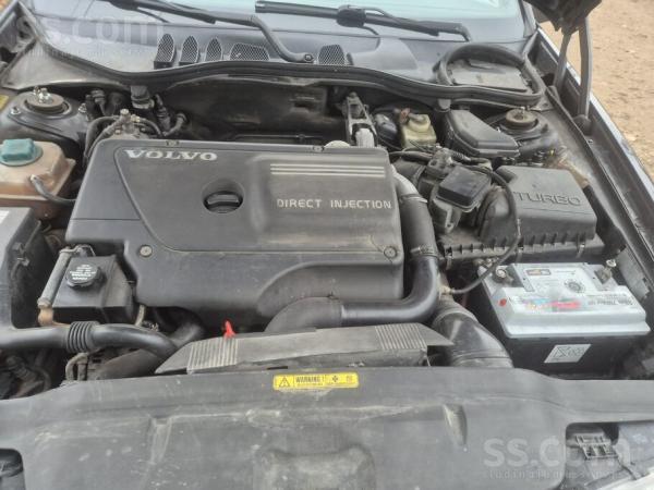 Melns Volvo S70 1998 Daugavpils, ar dzinēja tilpumu 2.50 L un nobraukumu 385 tūkst. km par 1150 €, foto 8 vietnē AUTOMOTO.COM.LV