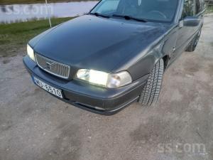 Melns Volvo S70 1998 Daugavpils, ar dzinēja tilpumu 2.50 L un nobraukumu 390 tūkst. km par 1600 €, foto 3 vietnē AUTOMOTO.COM.LV