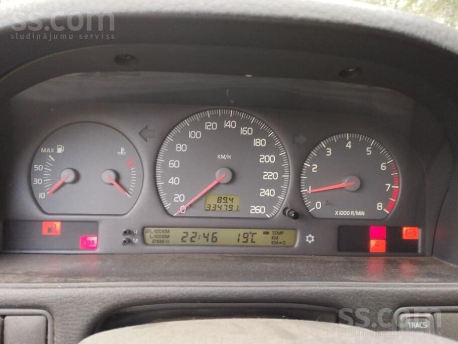 Melns Volvo S70 1998 Preiļi, ar dzinēja tilpumu 2.00 L un nobraukumu 339 tūkst. km par 1000 €, foto 7 vietnē AUTOMOTO.COM.LV