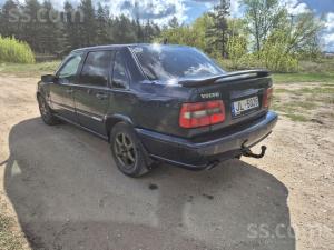 Zils Volvo S70 1997 Daugavpils, ar dzinēja tilpumu 2.50 L un nobraukumu 0 tūkst. km par 3900 €, foto 6 vietnē AUTOMOTO.COM.LV