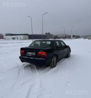 Zils Volvo S70 1997 Ventspils, ar dzinēja tilpumu 2.50 L un nobraukumu 282 tūkst. km par 1500 €, foto 3 vietnē AUTOMOTO.COM.LV
