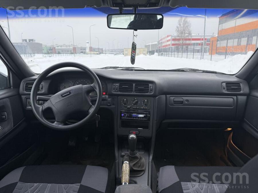 Zils Volvo S70 1997 Ventspils, ar dzinēja tilpumu 2.50 L un nobraukumu 282 tūkst. km par 1500 €, foto 6 vietnē AUTOMOTO.COM.LV