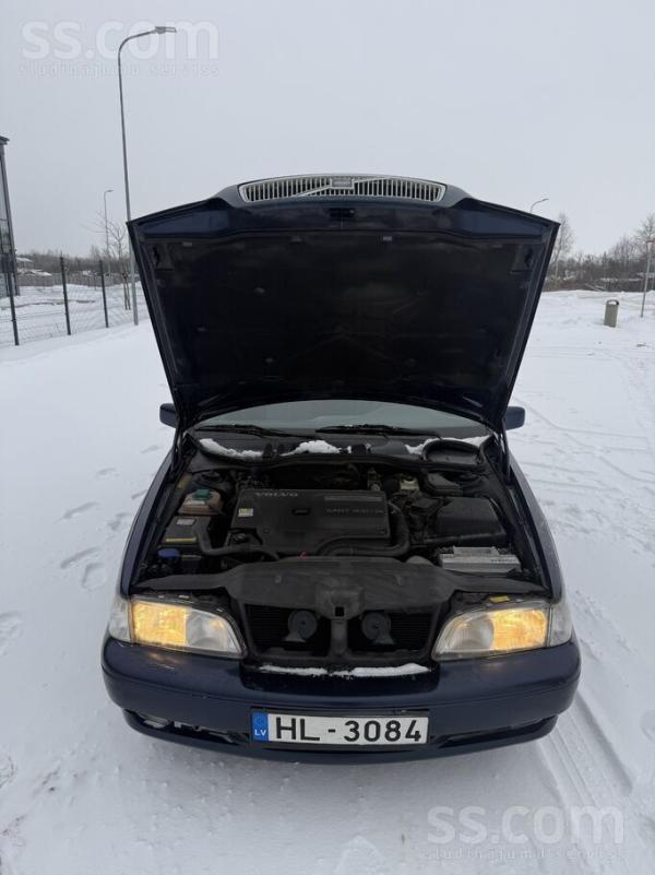 Blue Volvo S70 1997 in Ventspils, with an engine capacity of 2.50 L and mileage of 282 thousand km for 1500 €, photo 10 on AUTOMOTO.COM.LV