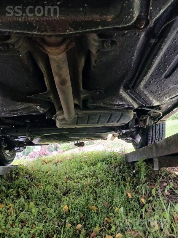 Zils Volvo S70 1997 Valka, ar dzinēja tilpumu 2.50 L un nobraukumu 396 tūkst. km par 1200 €, foto 5 vietnē AUTOMOTO.COM.LV
