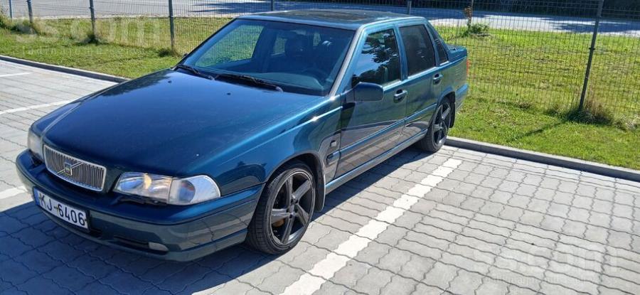 Zaļš Volvo S70 1997 Rīga, ar dzinēja tilpumu 2.40 L un nobraukumu 372 tūkst. km par 1000 €, foto 3 vietnē AUTOMOTO.COM.LV
