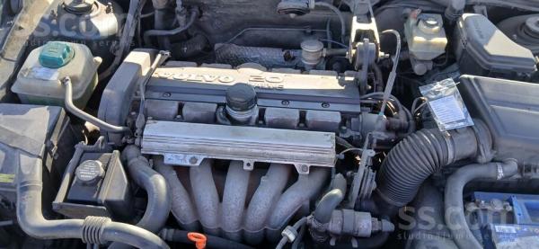 Zaļš Volvo S70 1997 Rīga, ar dzinēja tilpumu 2.40 L un nobraukumu 372 tūkst. km par 1000 €, foto 10 vietnē AUTOMOTO.COM.LV