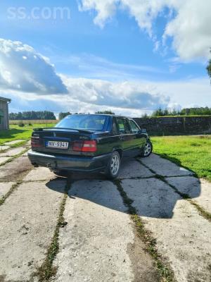 Zaļš Volvo S70 1998 Bauska, ar dzinēja tilpumu 2.50 L un nobraukumu 460 tūkst. km par 990 €, foto 5 vietnē AUTOMOTO.COM.LV