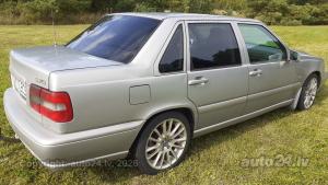 Pelēks Volvo S70 1997 Kuresāre, ar dzinēja tilpumu 2.50 L un nobraukumu 328 tūkst. km par 400 €, foto 5 vietnē AUTOMOTO.COM.LV