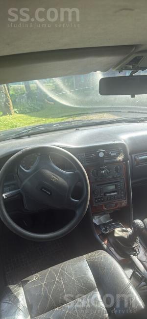 Pelēks Volvo S70 1997 Limbaži, ar dzinēja tilpumu 2.50 L un nobraukumu 573 tūkst. km par 980 €, foto 5 vietnē AUTOMOTO.COM.LV