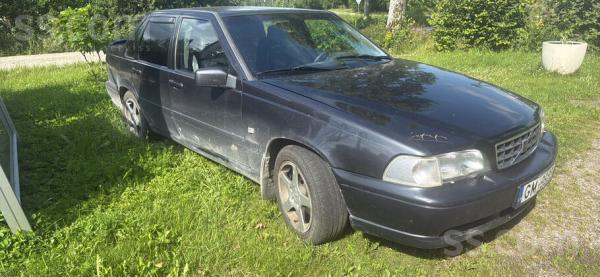 Grey Volvo S70 1997 in Limbazi, with an engine capacity of 2.50 L and mileage of 573 thousand km for 980 €, photo 5 on AUTOMOTO.COM.LV