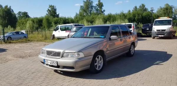 Серый Вольво С70 1998 в Валмиера, объемом двигателя 2.50 л и пробегом 467 тыс. км за 1100 €, фото 7 на AUTOMOTO.COM.LV