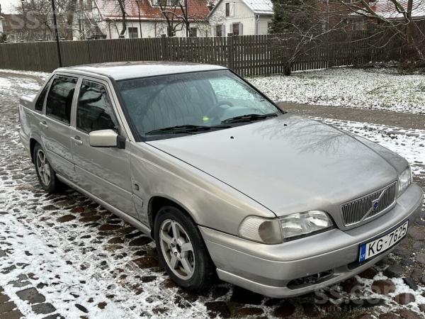 Pelēks Volvo S70 1999 Jelgava, ar dzinēja tilpumu 2.50 L un nobraukumu 0 tūkst. km par 1300 €, foto 5 vietnē AUTOMOTO.COM.LV
