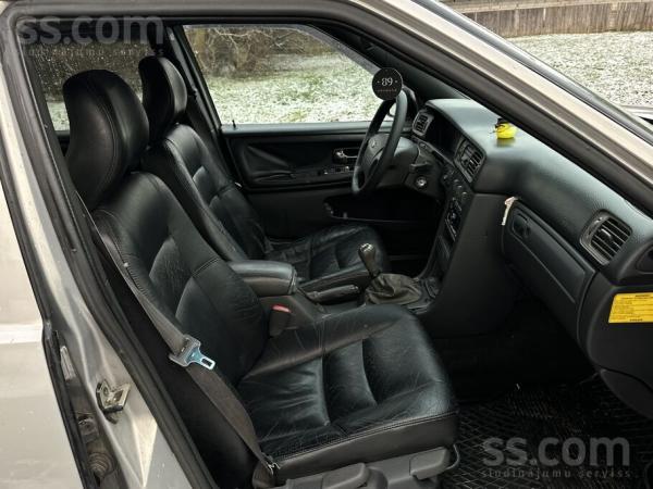 Pelēks Volvo S70 1999 Jelgava, ar dzinēja tilpumu 2.50 L un nobraukumu 0 tūkst. km par 1300 €, foto 7 vietnē AUTOMOTO.COM.LV