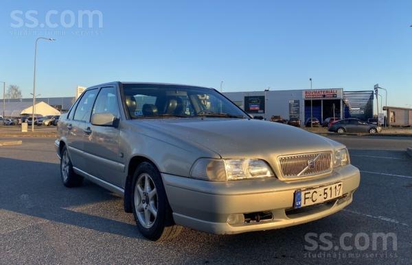 Grey Volvo S70 1999 in Riga, with an engine capacity of 2.40 L and mileage of 475 thousand km for 600 €, photo 1 on AUTOMOTO.COM.LV