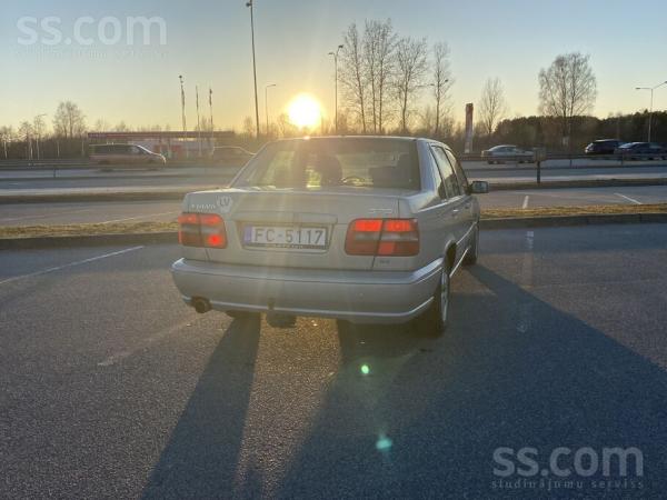 Grey Volvo S70 1999 in Riga, with an engine capacity of 2.40 L and mileage of 475 thousand km for 600 €, photo 3 on AUTOMOTO.COM.LV