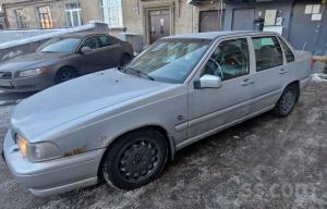Grey Volvo S70 1999 in Riga, with an engine capacity of 2.40 L and mileage of 363 thousand km for 1000 €, photo 3 on AUTOMOTO.COM.LV