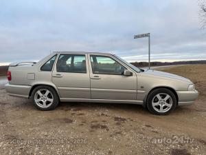 Pelēks Volvo S70 2000 Tallina, ar dzinēja tilpumu 2.50 L un nobraukumu 0 tūkst. km par 2500 €, foto 7 vietnē AUTOMOTO.COM.LV