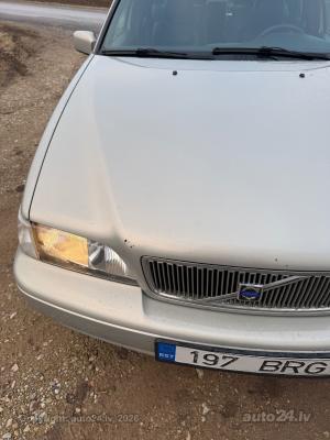 Pelēks Volvo S70 2000 Tallina, ar dzinēja tilpumu 2.50 L un nobraukumu 0 tūkst. km par 2500 €, foto 12 vietnē AUTOMOTO.COM.LV