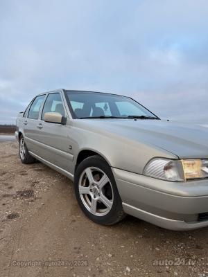 Pelēks Volvo S70 2000 Tallina, ar dzinēja tilpumu 2.50 L un nobraukumu 0 tūkst. km par 2500 €, foto 13 vietnē AUTOMOTO.COM.LV