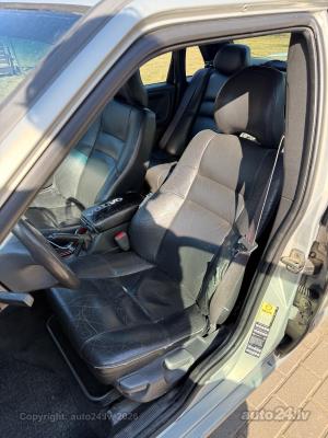 Pelēks Volvo S70 2000 Tallina, ar dzinēja tilpumu 2.50 L un nobraukumu 0 tūkst. km par 2500 €, foto 18 vietnē AUTOMOTO.COM.LV